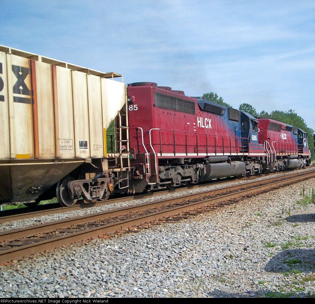 HLCX 6085 trails on G89J